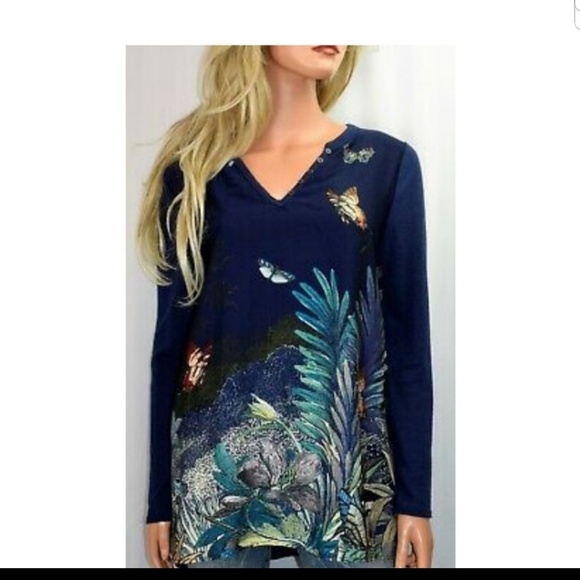 Anthropologie | Tops | Akemi Kin Flora Butterflies Anthropologie | Poshmark